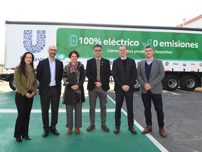 Enel X partner de carga oficial de la primera flota de camiones 100% ...